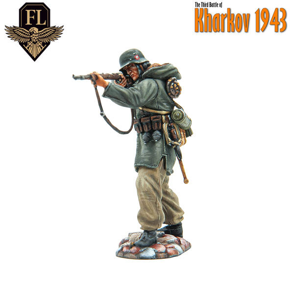 Winter German Waffen SS Standing Firing K98 - Saimex Toys