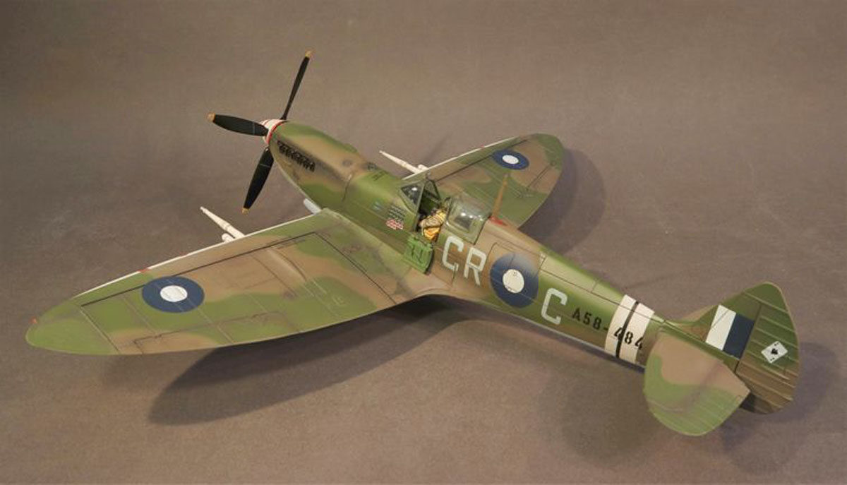 CRC SPITFIRE - Saimex Toys