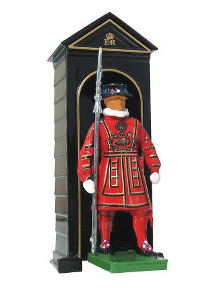 Sentry Box and Beefeater - Gloss Finish - Saimex Toys